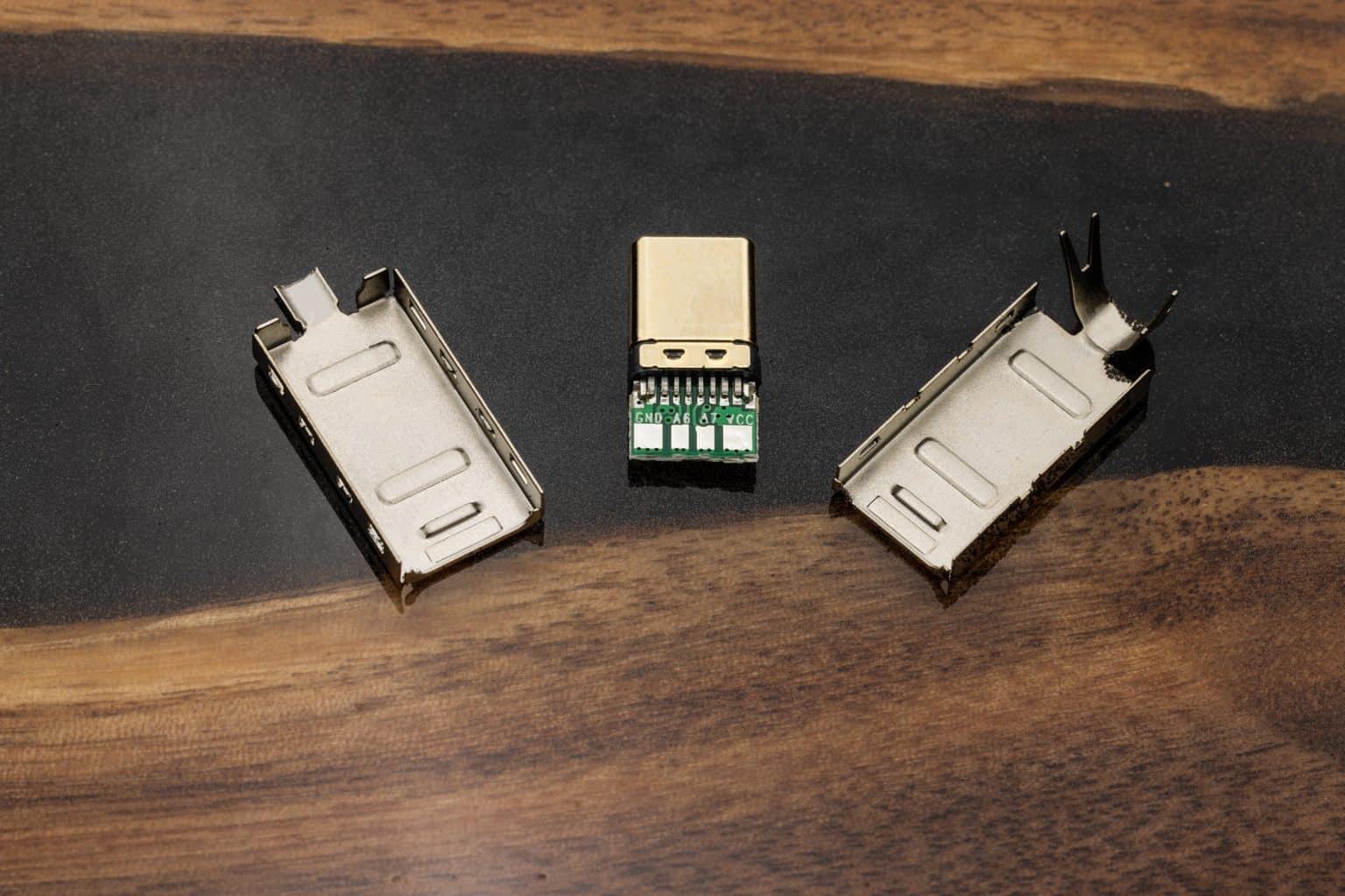 USB Type-C 2.0 Connector - MAINFrame Customs